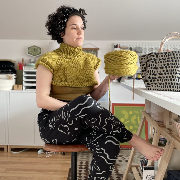 Strathcona sweater | Good Night, Day – NOT A PRIMARY COLOR