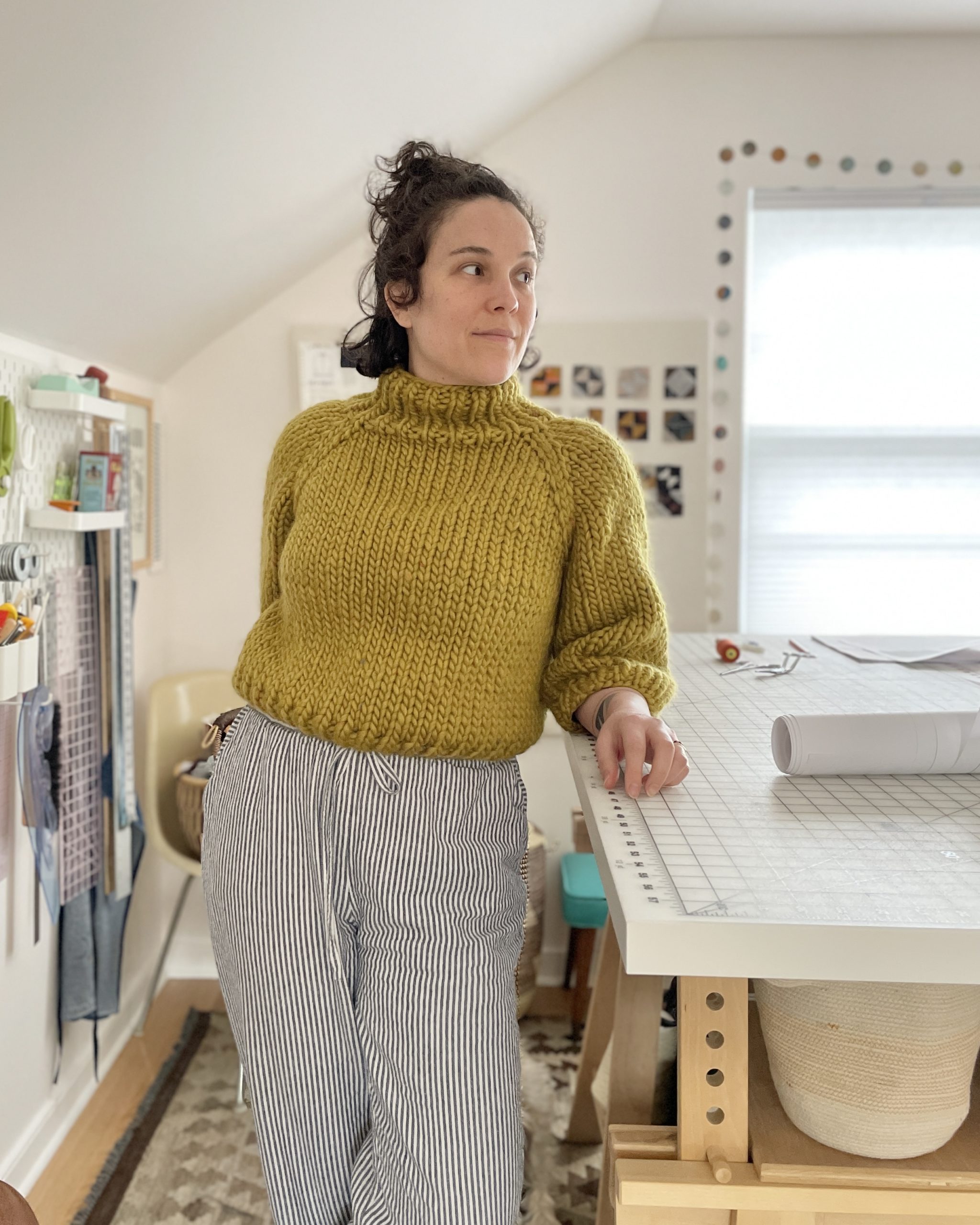 Strathcona sweater | Good Night, Day – NOT A PRIMARY COLOR